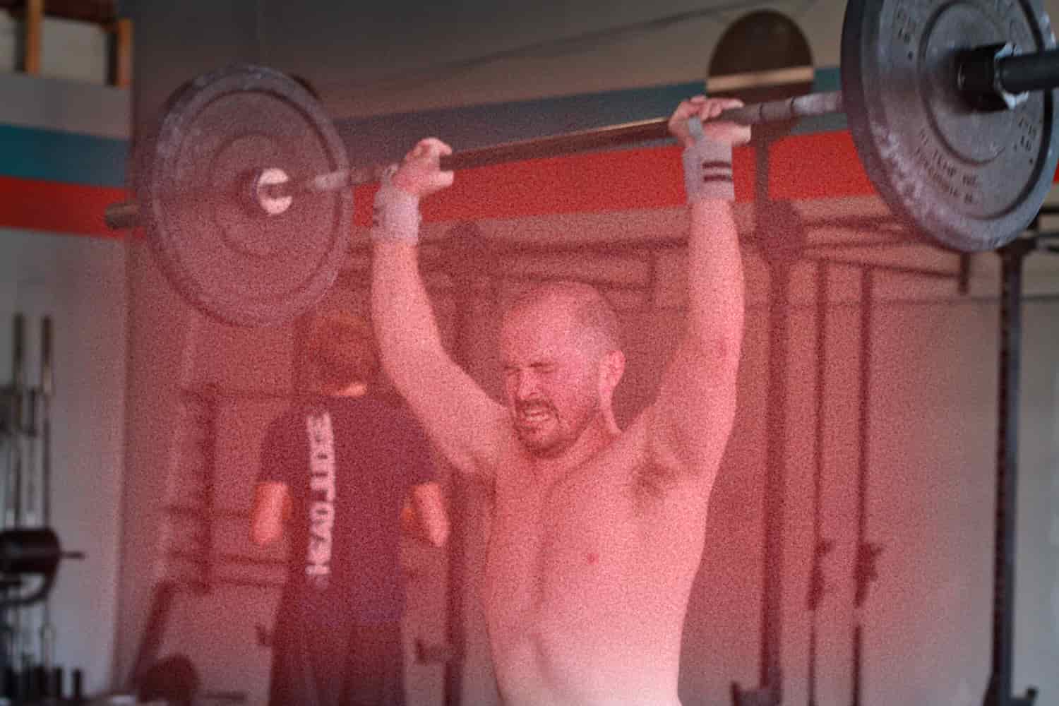 Fran WOD CrossFit: O que é, como fazer e melhores estratégias - Tenis ...